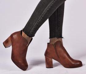 Chunky Heeled Women Leather Boots on Luulla