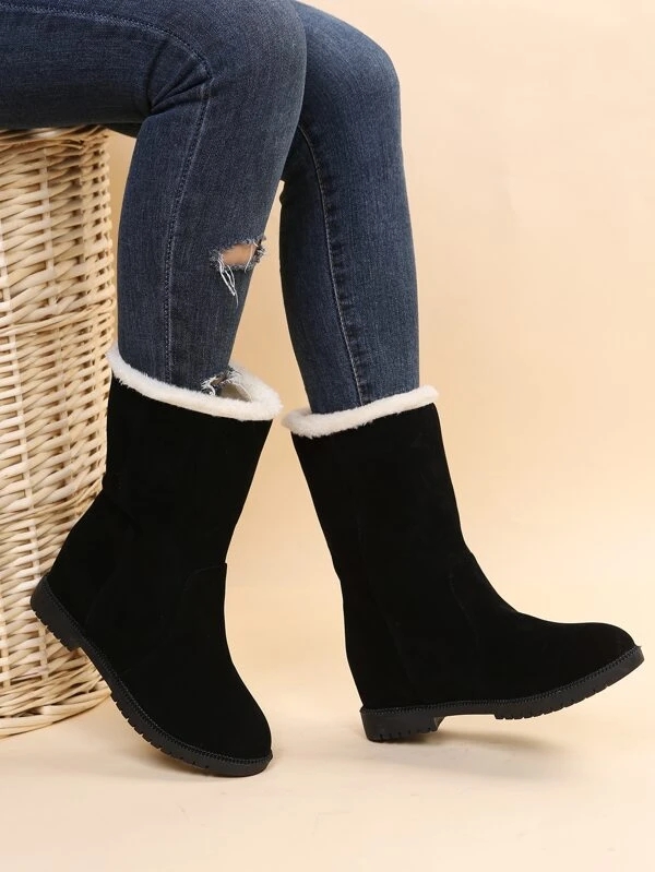 Fluffy Trim Slip On Winter Boots on Luulla