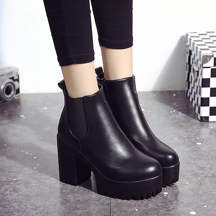 Slip On Platform Women Boots on Luulla
