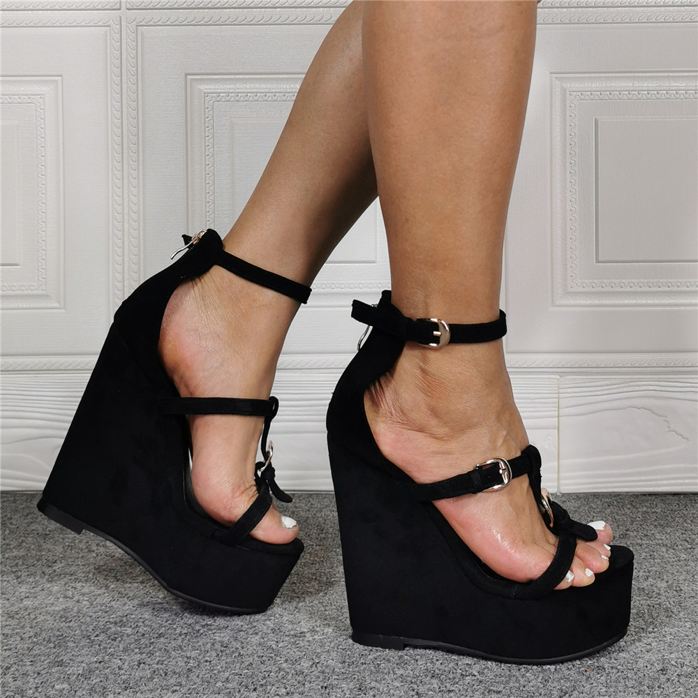 Black Suede Wedges on Luulla