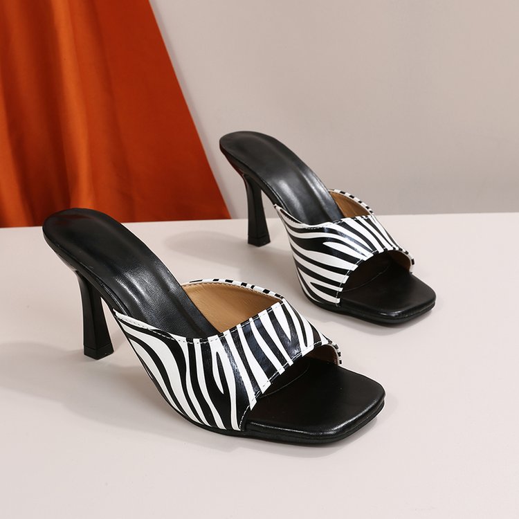 Zebra Print Mule Sandals on Luulla