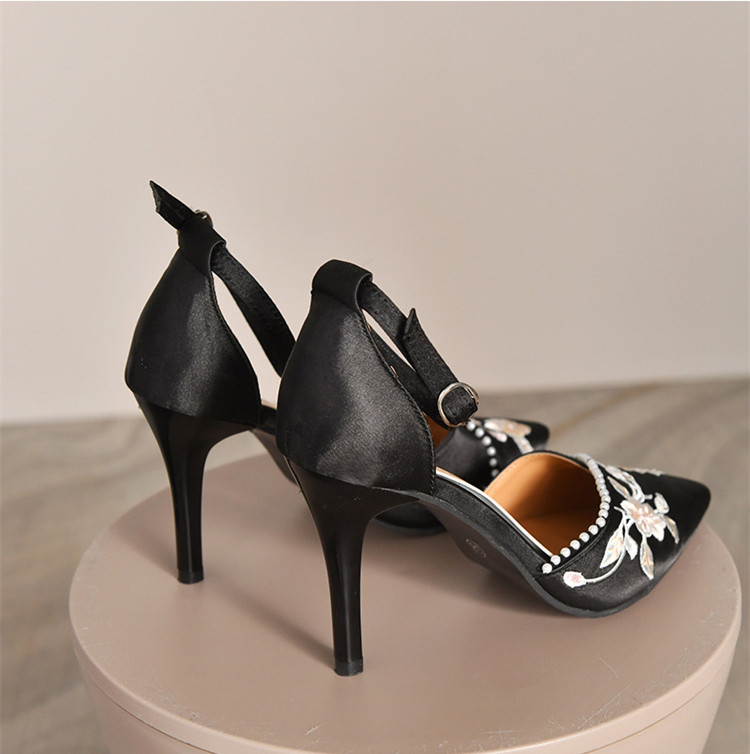 Embroidery Details Point Toe Ankle Strap Women Shoes on Luulla