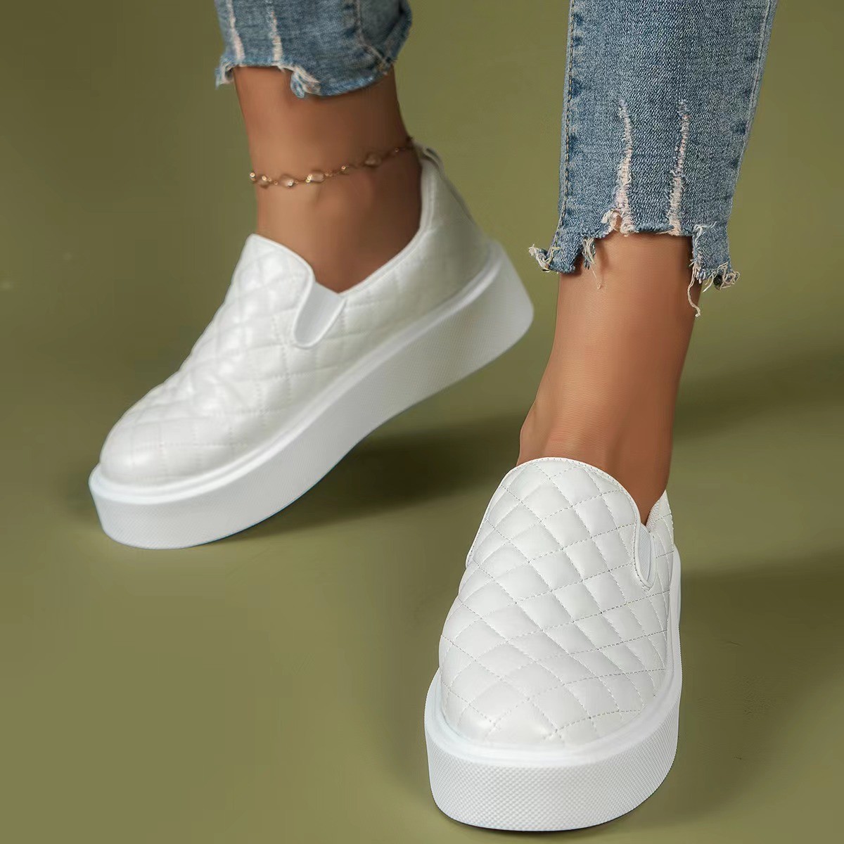 Embossed Women Slip On Casual Shoes on Luulla