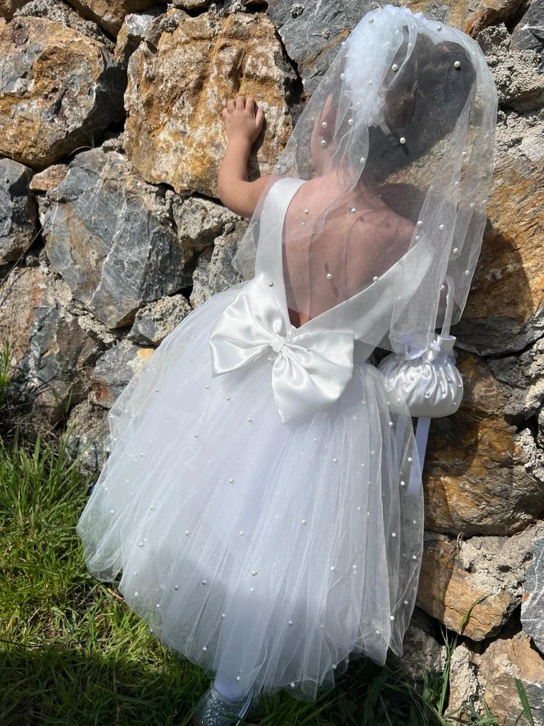 White First Communion Girl Dress With Pearls on Luulla